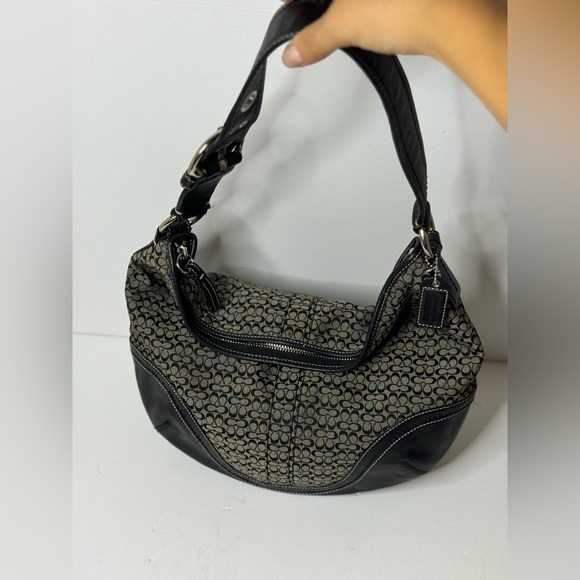 Coach | Bags | Coach Signature Hobo Shoulder Bag Handbag Purse Black ...
